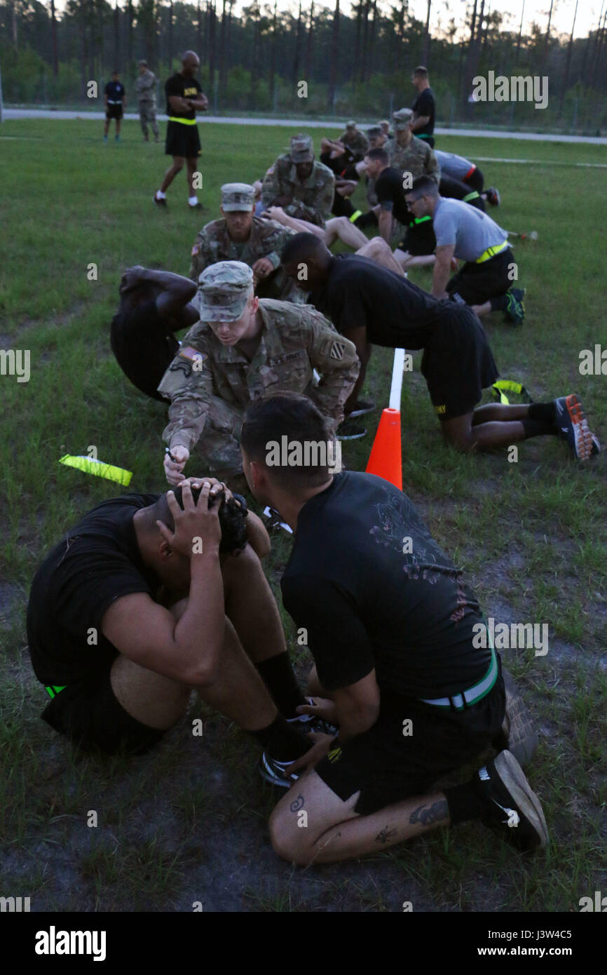 Soldiers competing to become the 3rd Infantry Division Soldier and ...