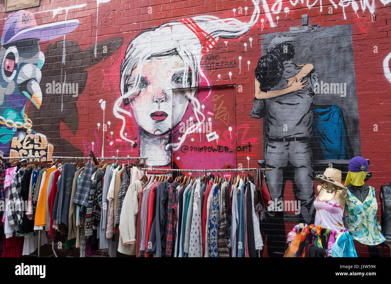 Garage sale items hi-res stock photography and images - Alamy