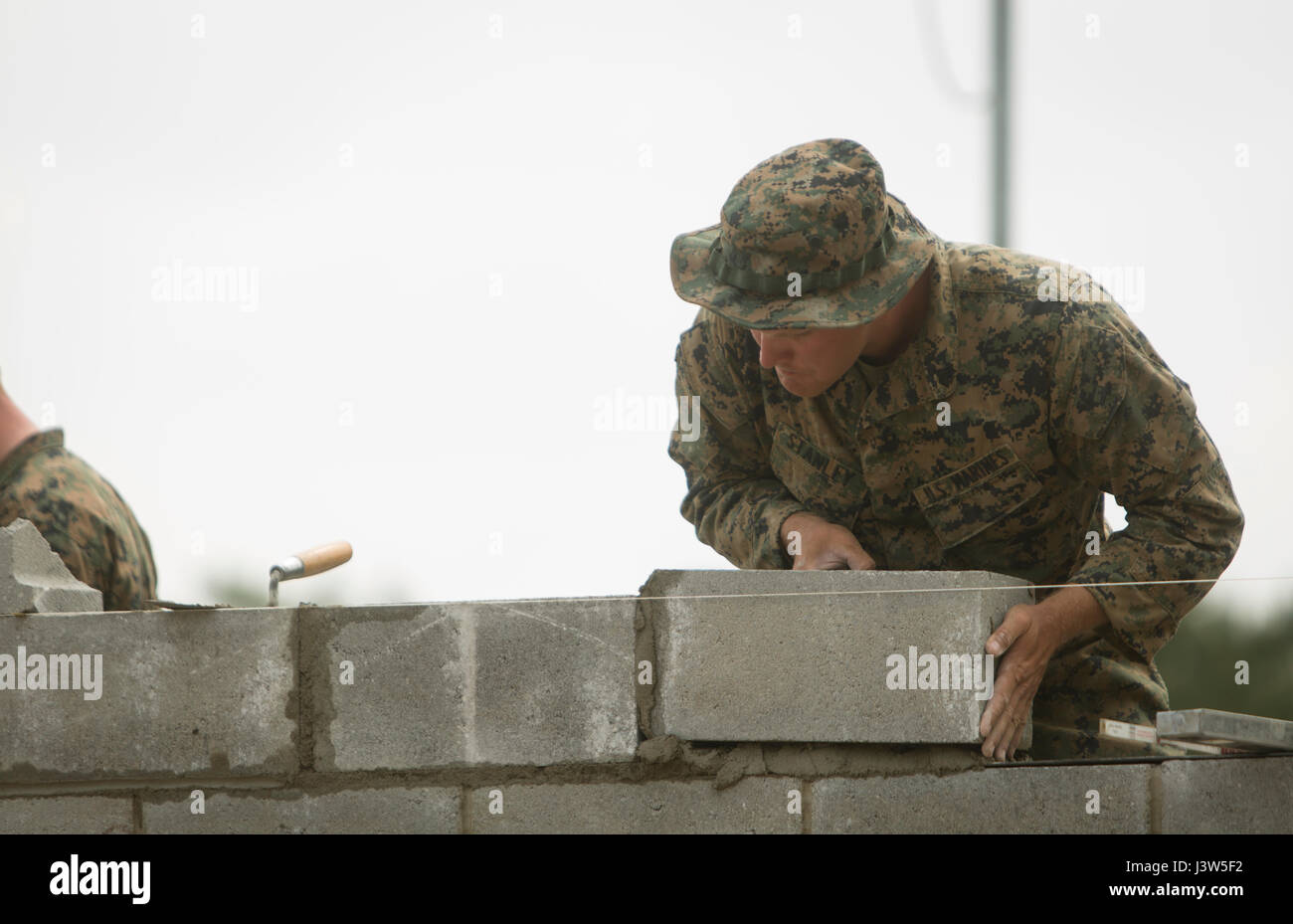 Marines combat logistics element hi-res stock photography and images ...