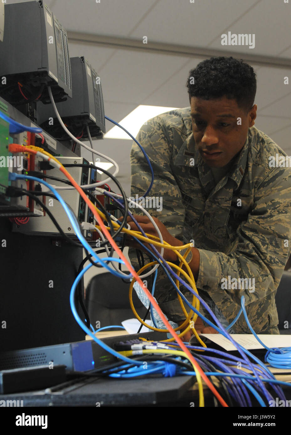 2nd Lt. Anthony Tucker Jr., with the Louisiana Army National Guard ...
