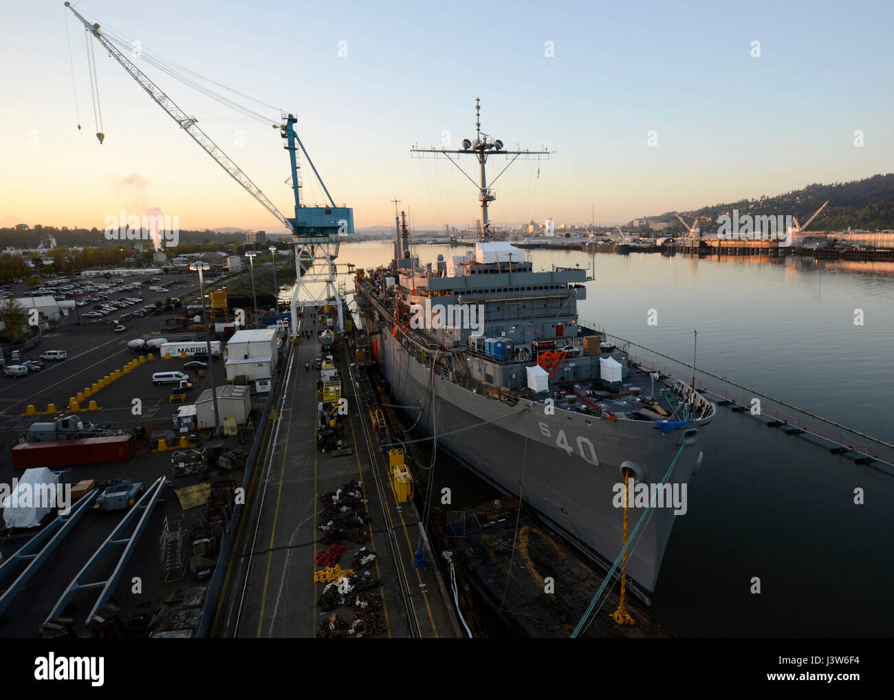 PORTLAND, Ore. (April 29, 2017) - The submarine tender USS Frank Cable ...