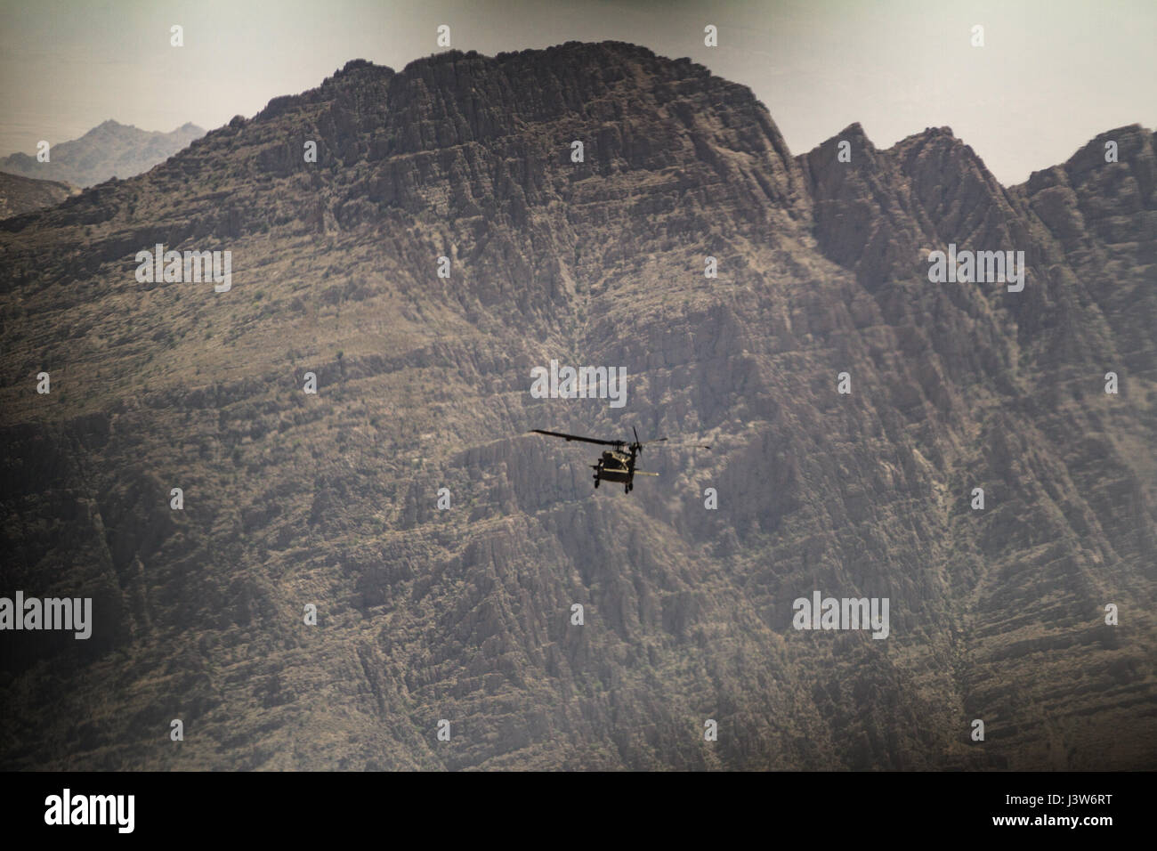 A U.S. Army UH-60 Black Hawk helicopter crew assigned to Task Force ...
