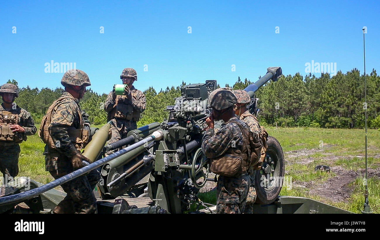 Precision artillery hi-res stock photography and images - Alamy