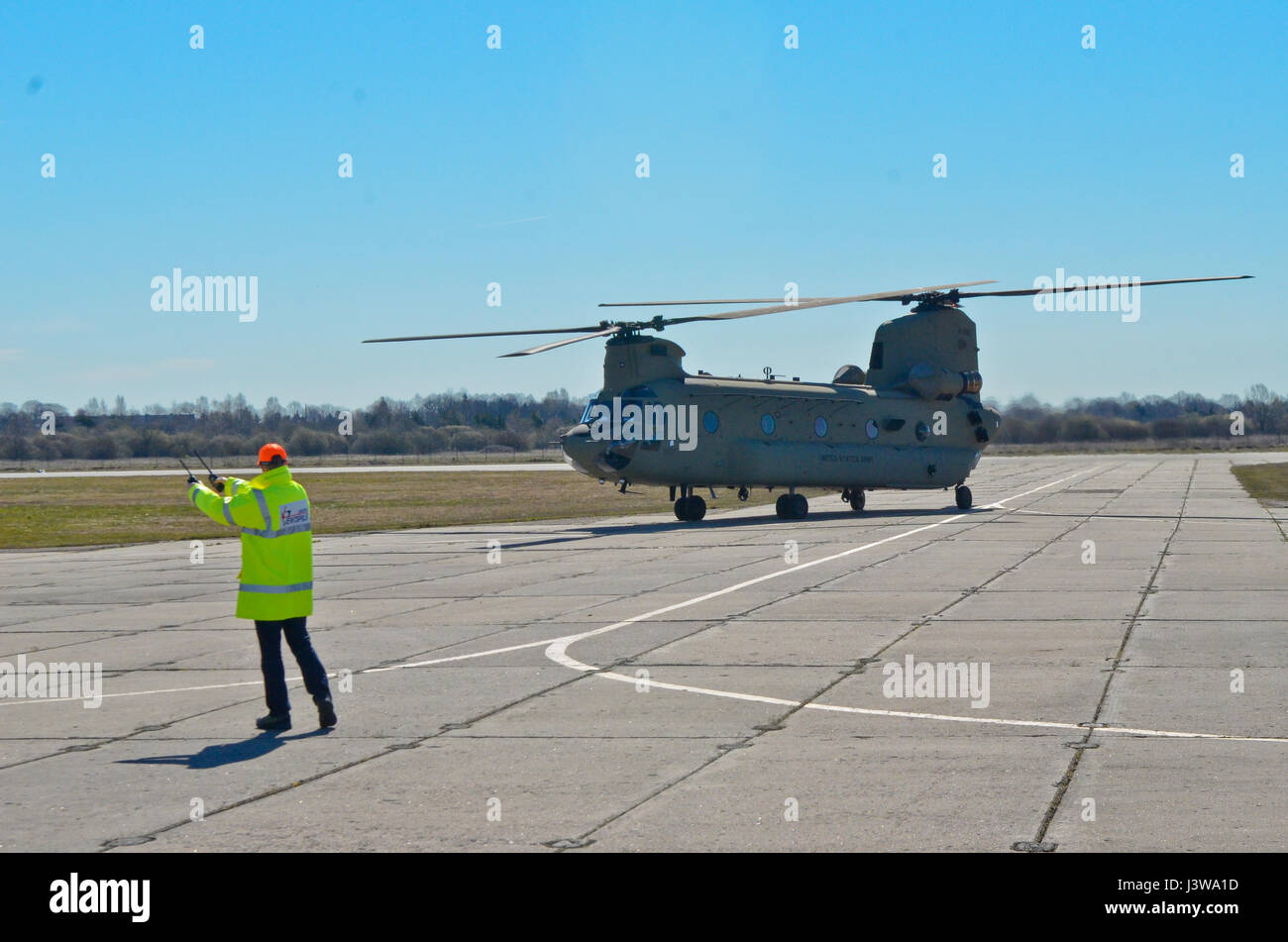 Aviation support soldiers from hi-res stock photography and images - Alamy