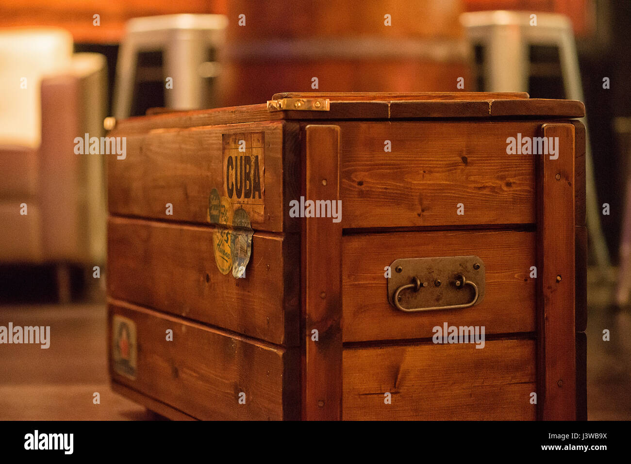 Crate label vintage hi-res stock photography and images - Alamy