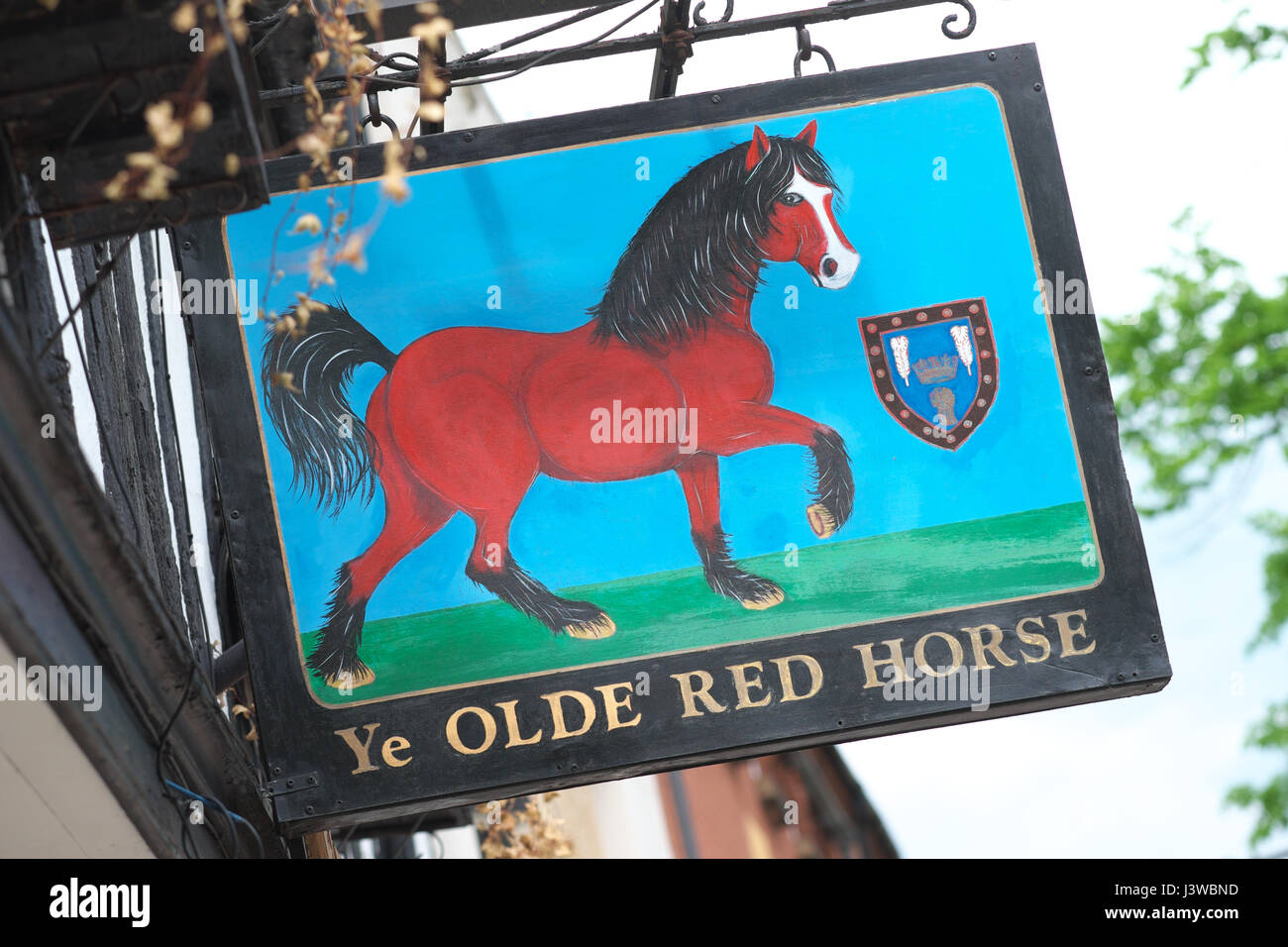 Pub inn sign hi-res stock photography and images - Alamy