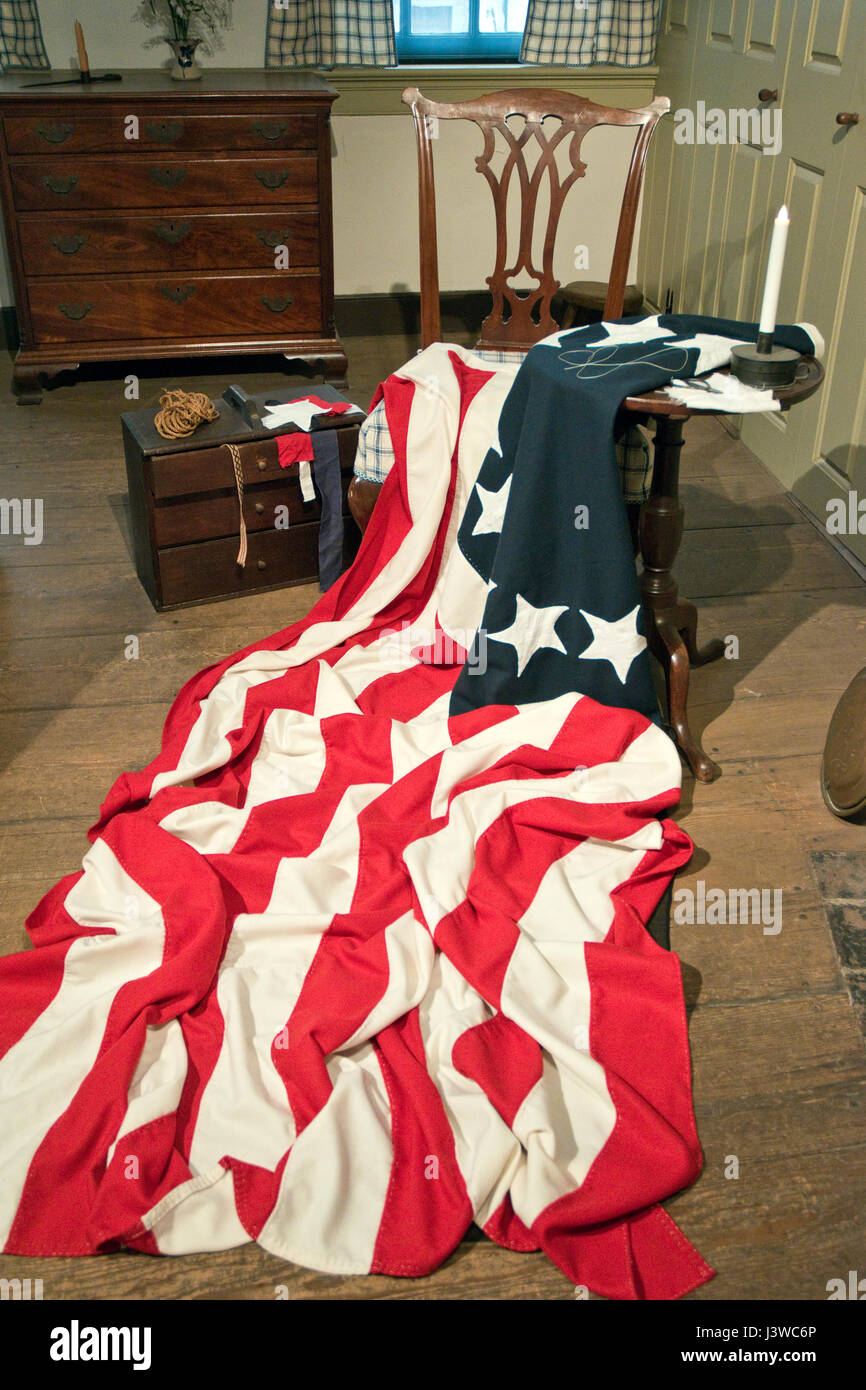 Betsy ross flag first hi-res stock photography and images - Alamy