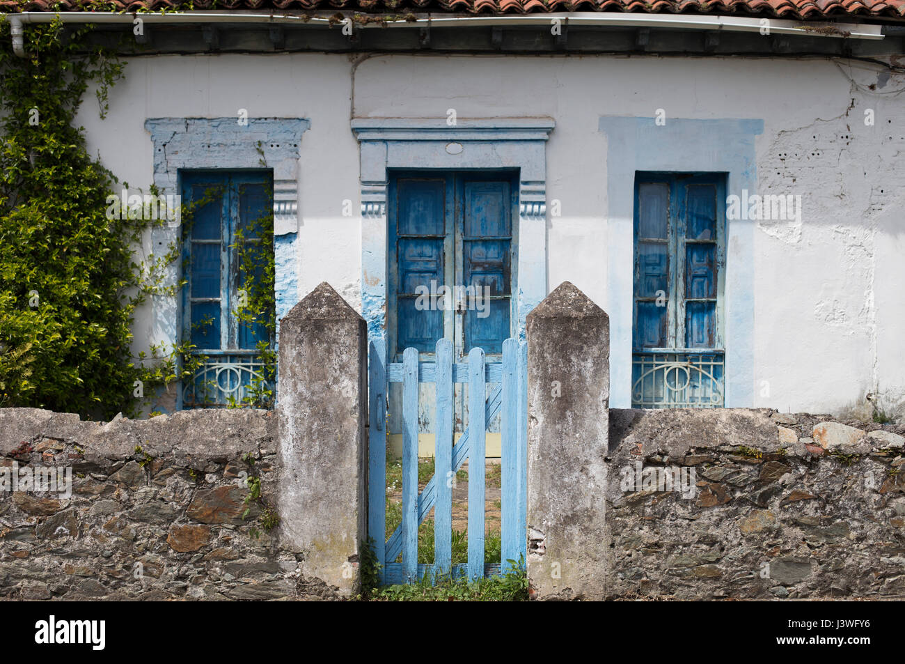 Blue house building spain hi-res stock photography and images - Alamy