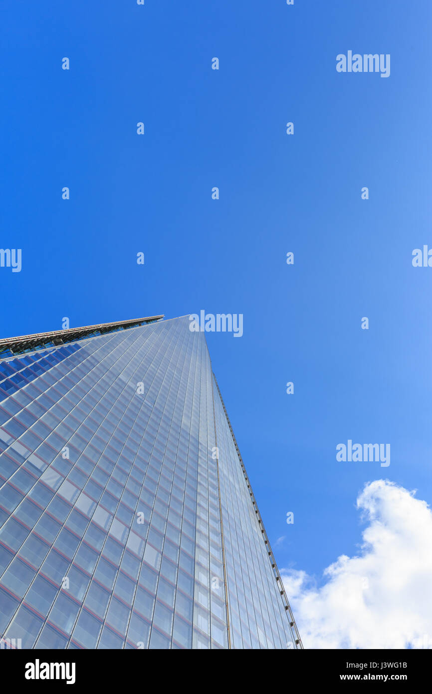 Tall shard skyscraper building hi-res stock photography and images - Alamy