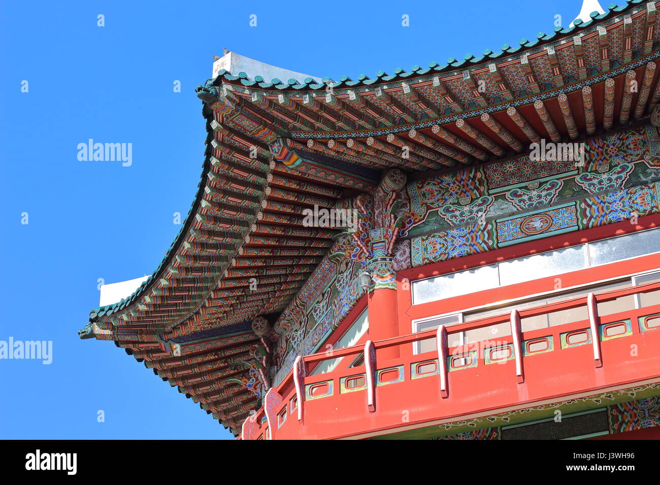 Traditional Korean building pattern Stock Photo - Alamy