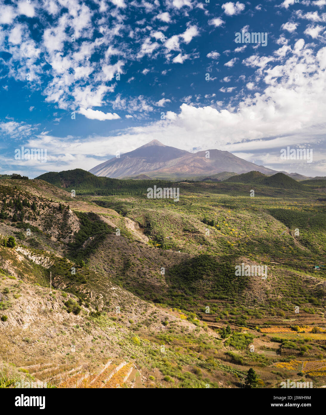 Monogenetic volcano hi-res stock photography and images - Alamy
