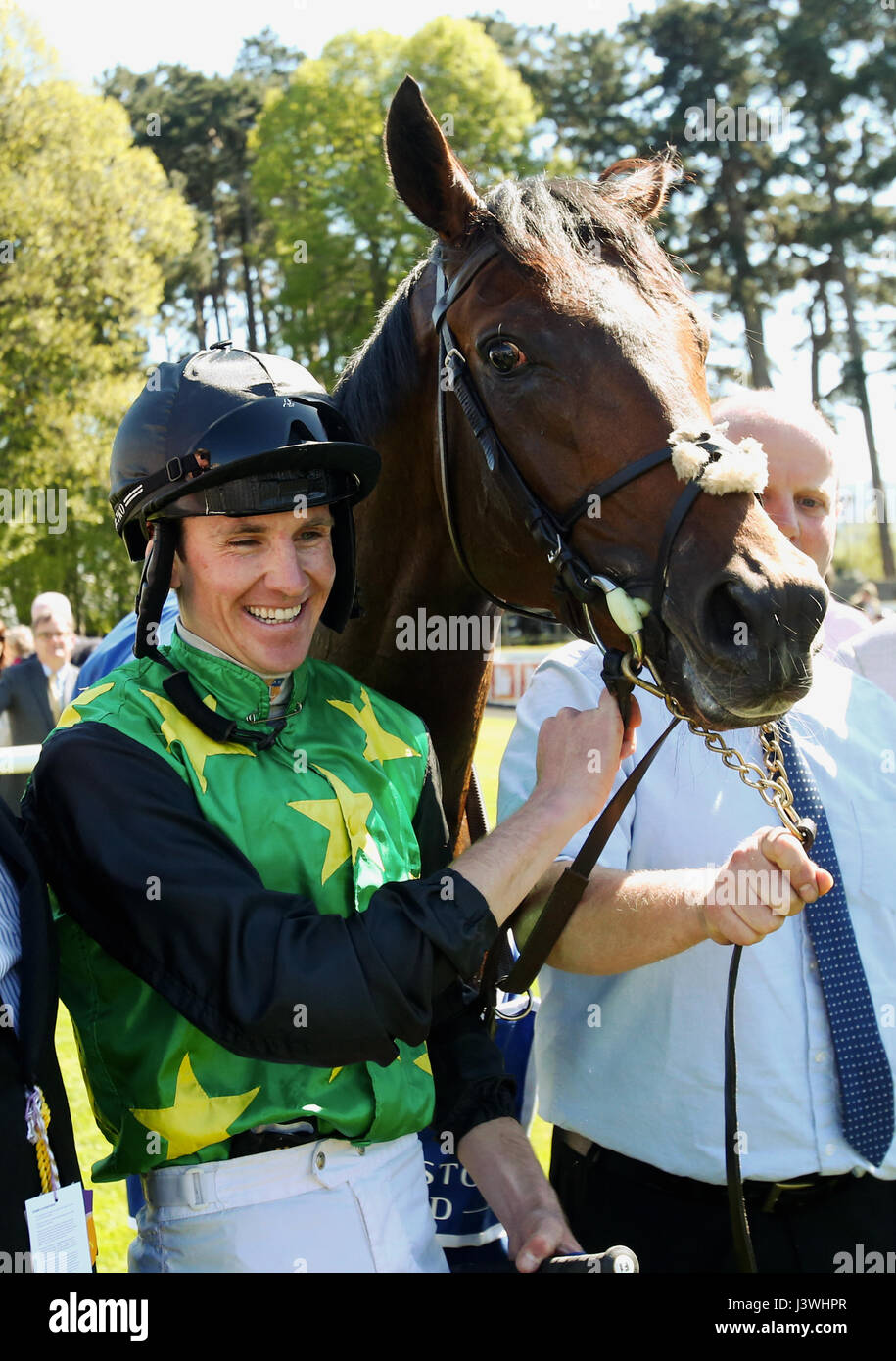 Douglas Macarthur and Jockey Emmet McNamara in the parade ring after ...
