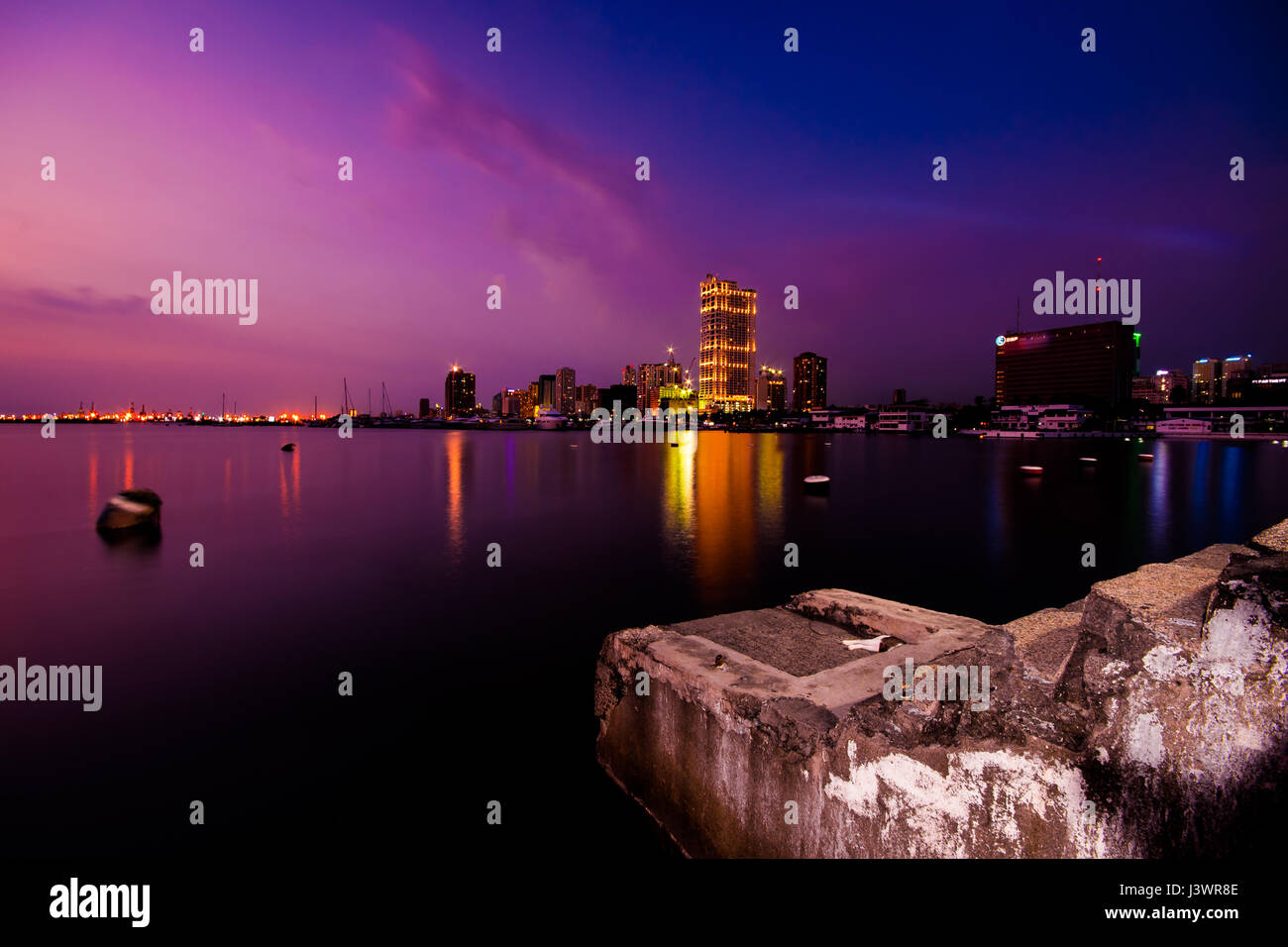 Harbor Square, Manila Bay, Philippines Stock Photo - Alamy