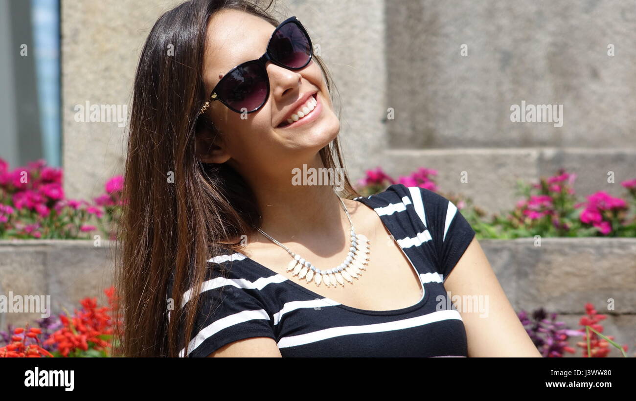 Young Girl Wearing Sunglasses Stock Photo - Alamy