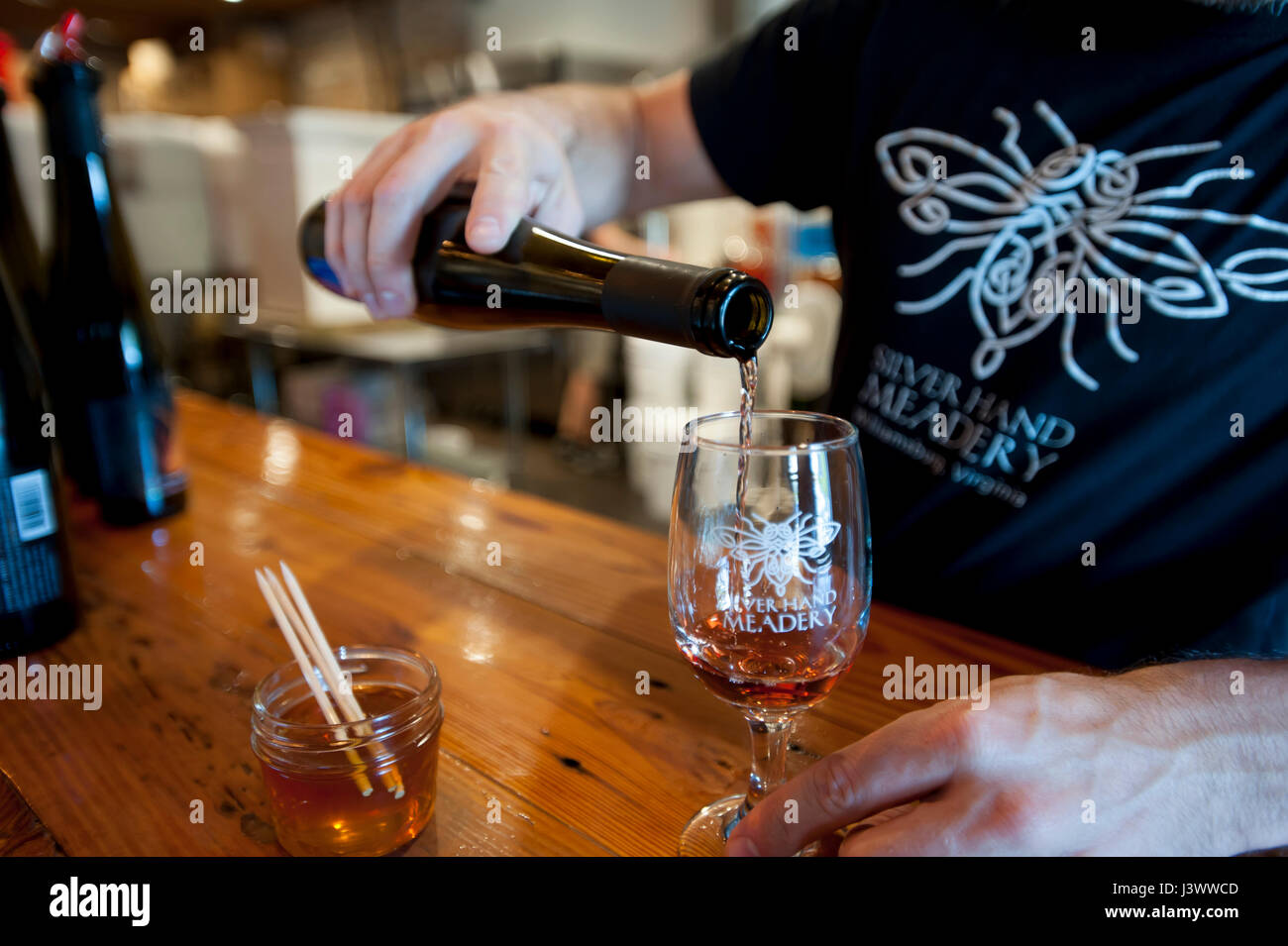 Alcohol fermentation hi-res stock photography and images - Alamy
