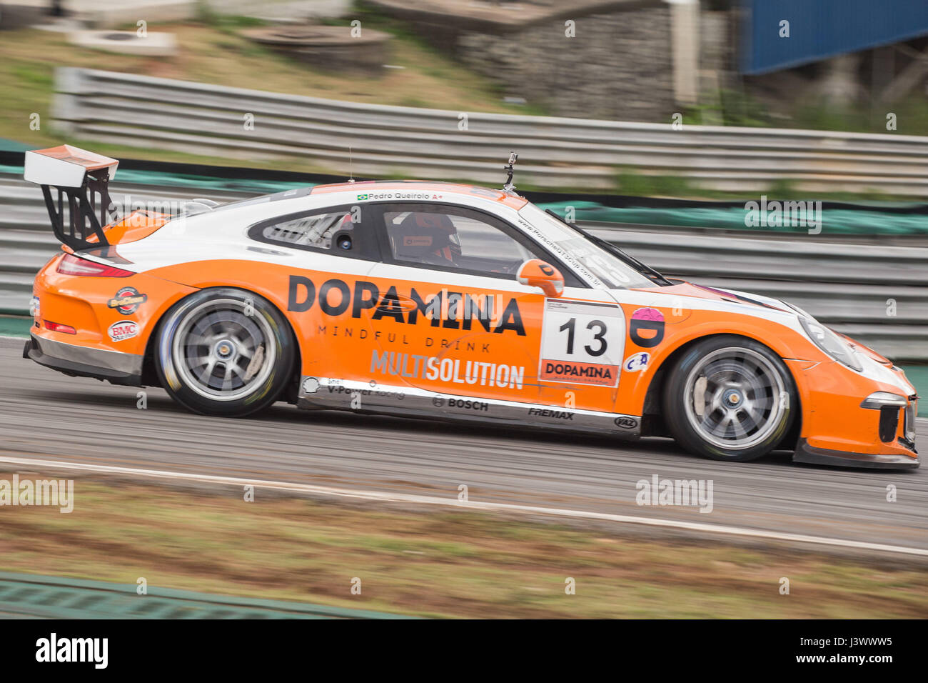 SÃO PAULO, SP - 06.05.2017: PORSCHE GT 3 CUP CHALLENGE E F 3 BRASIL ...