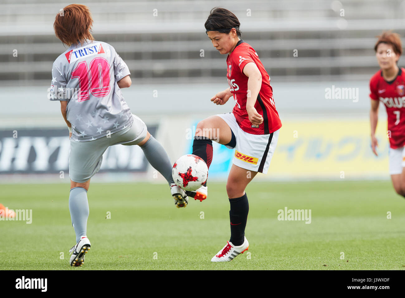 Saitama, Japan. 7th May, 2017. (L to R) Saki Takano (Elfen), Hikaru ...