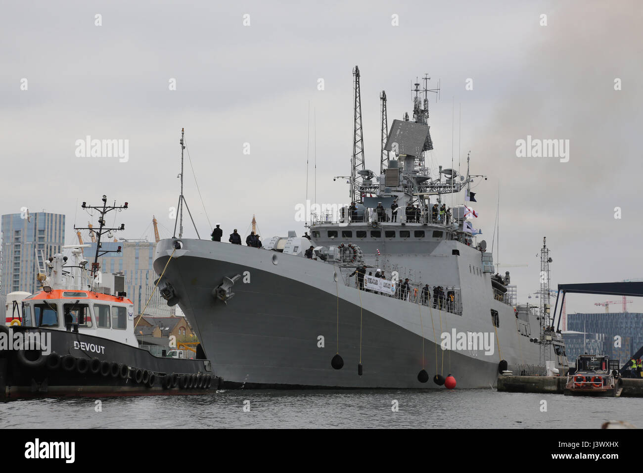 Indian Navy Frigate Tarkash arrives in London Stock Photo - Alamy