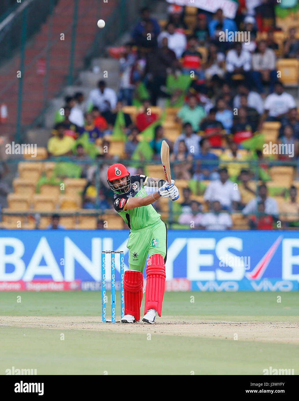 Kkr vs rcb hi-res stock photography and images - Alamy