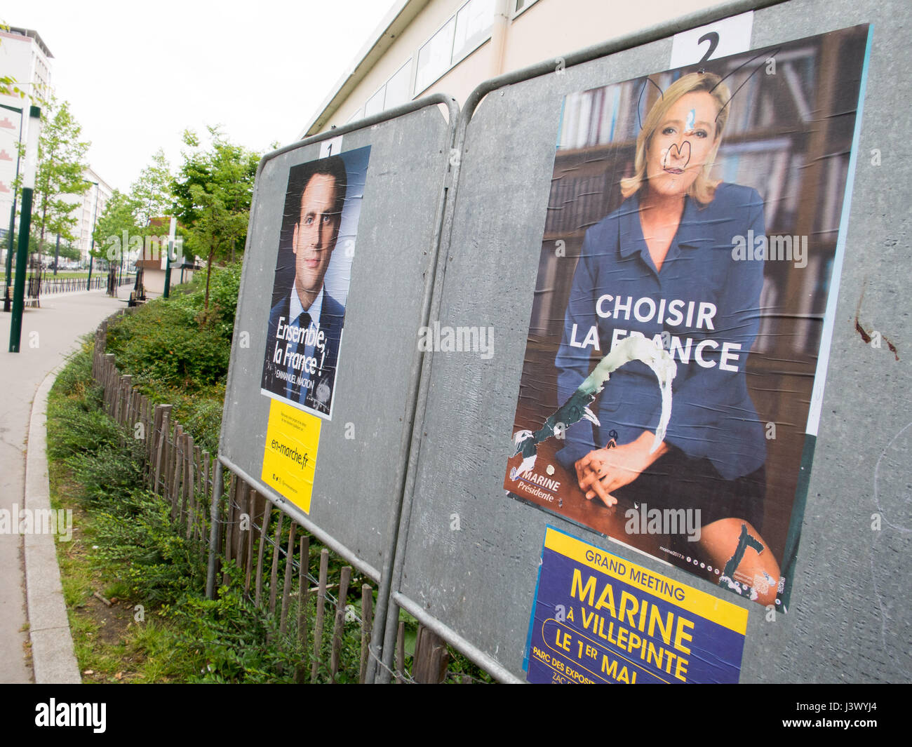 Emmanuel macron poster hi-res stock photography and images - Alamy