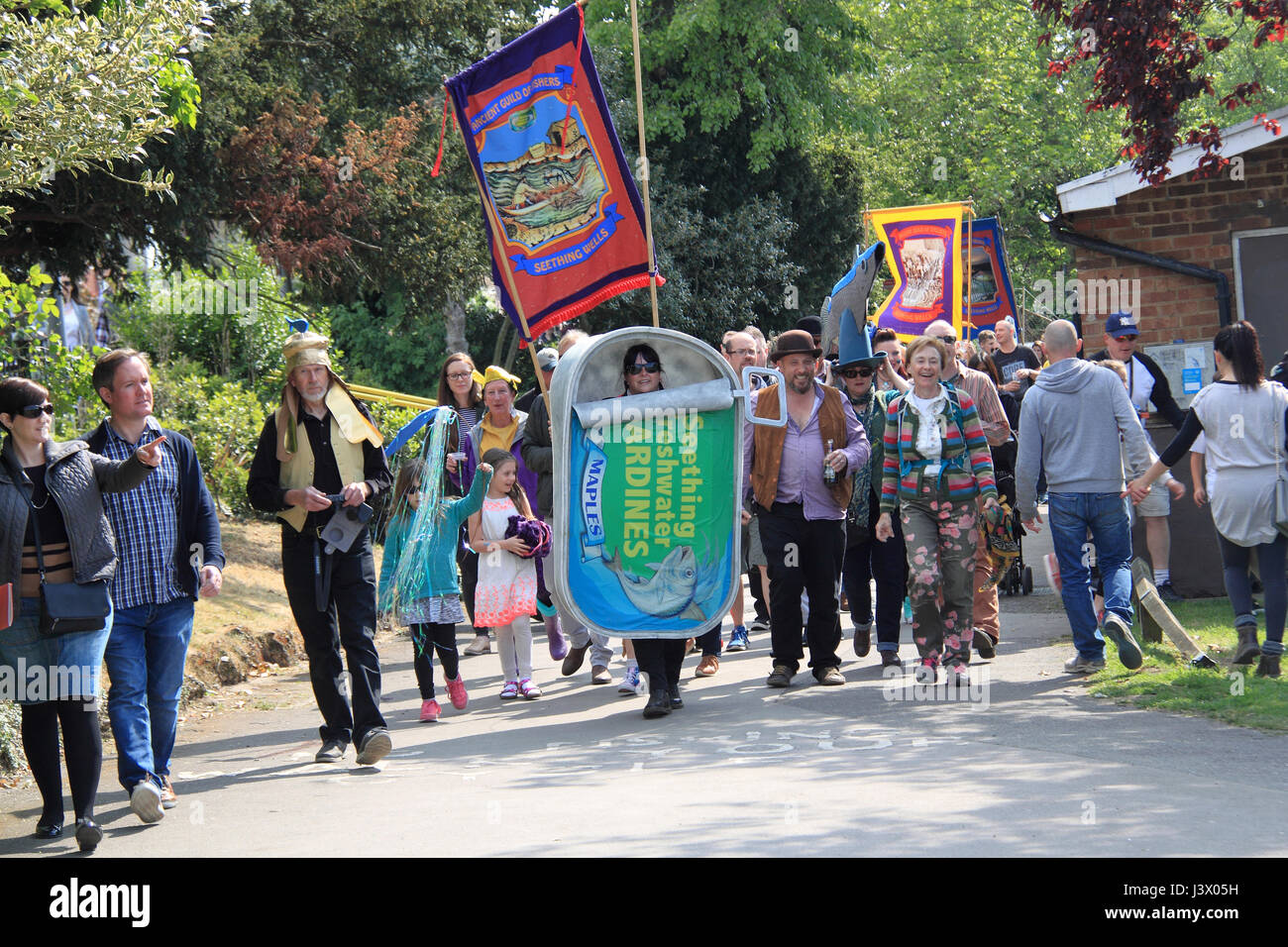Seething wells hi-res stock photography and images - Alamy