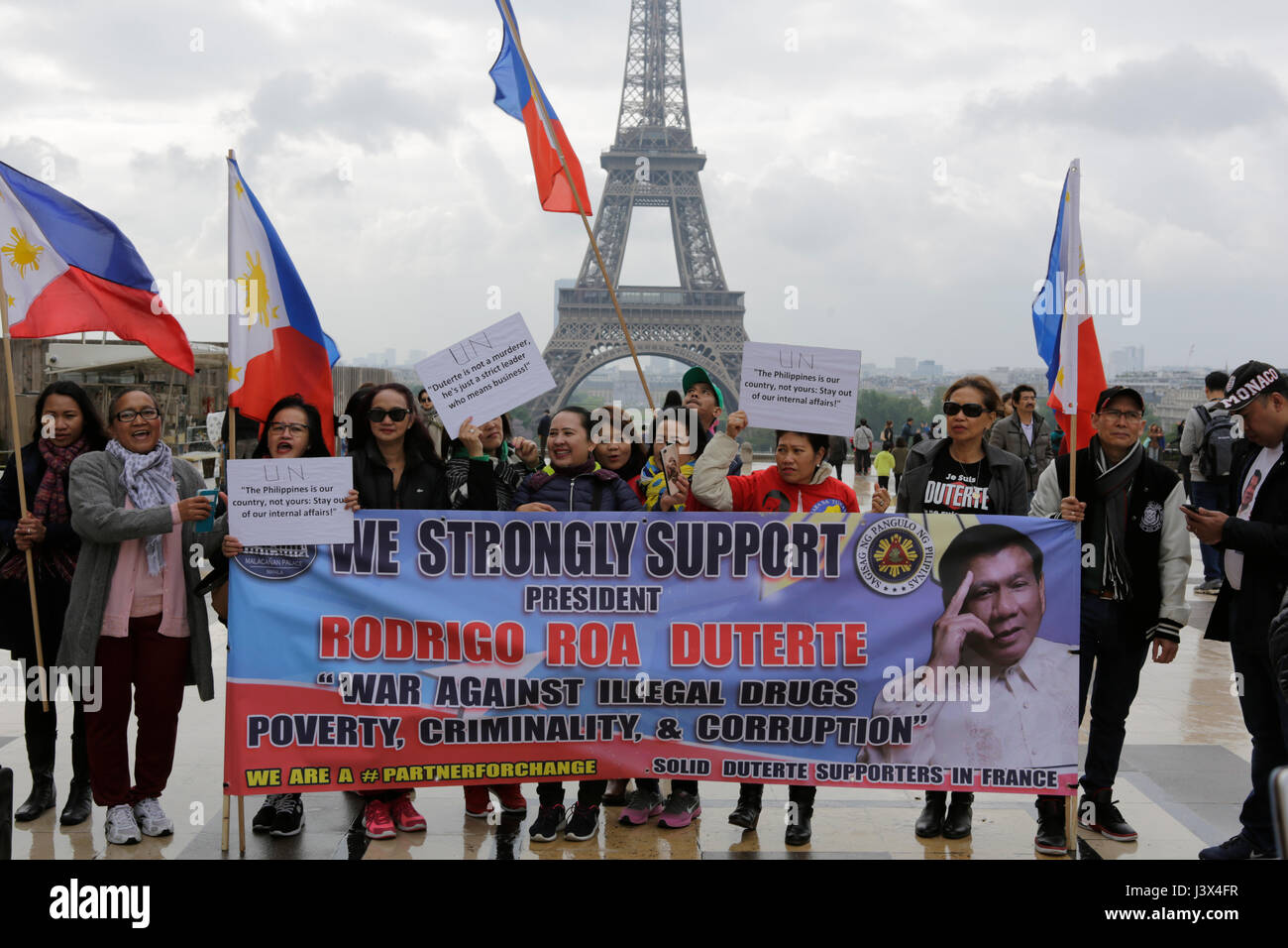 Duterte protest hi-res stock photography and images - Alamy