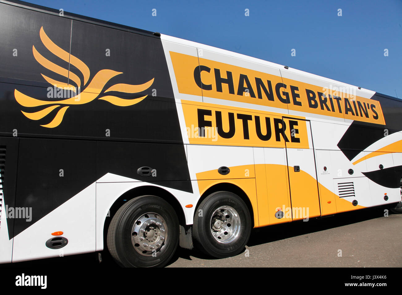 Jo swinson bus hi-res stock photography and images - Alamy