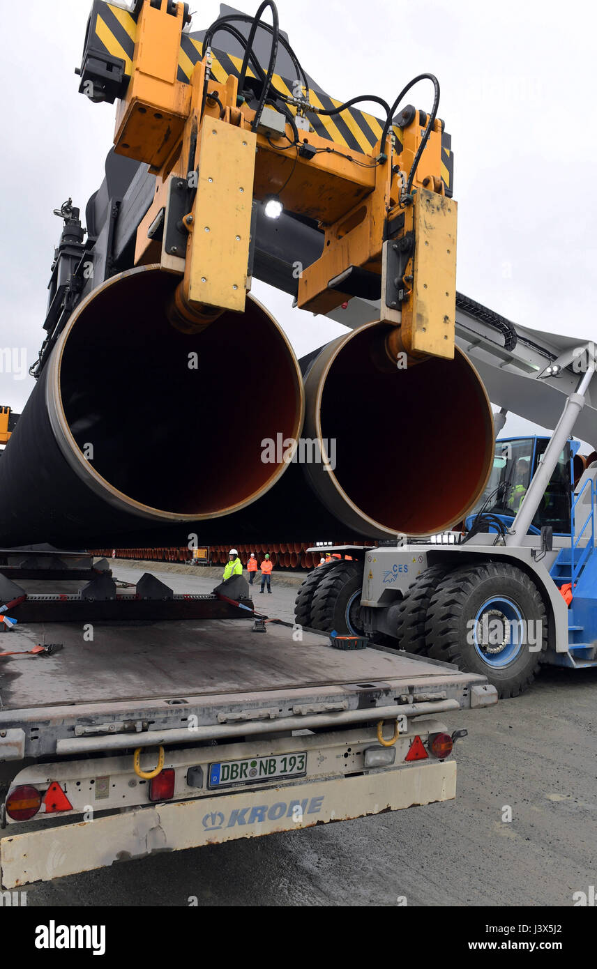 Steel pipes are unloaded in Mukran harbour in Sassnitz, Germany, 8 may ...