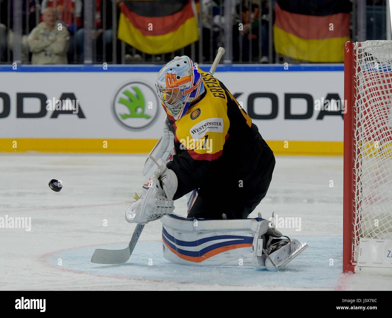 Cologne, Germany. 8th May, 2017. Germany's goalkeeper Thomas Greiss ...