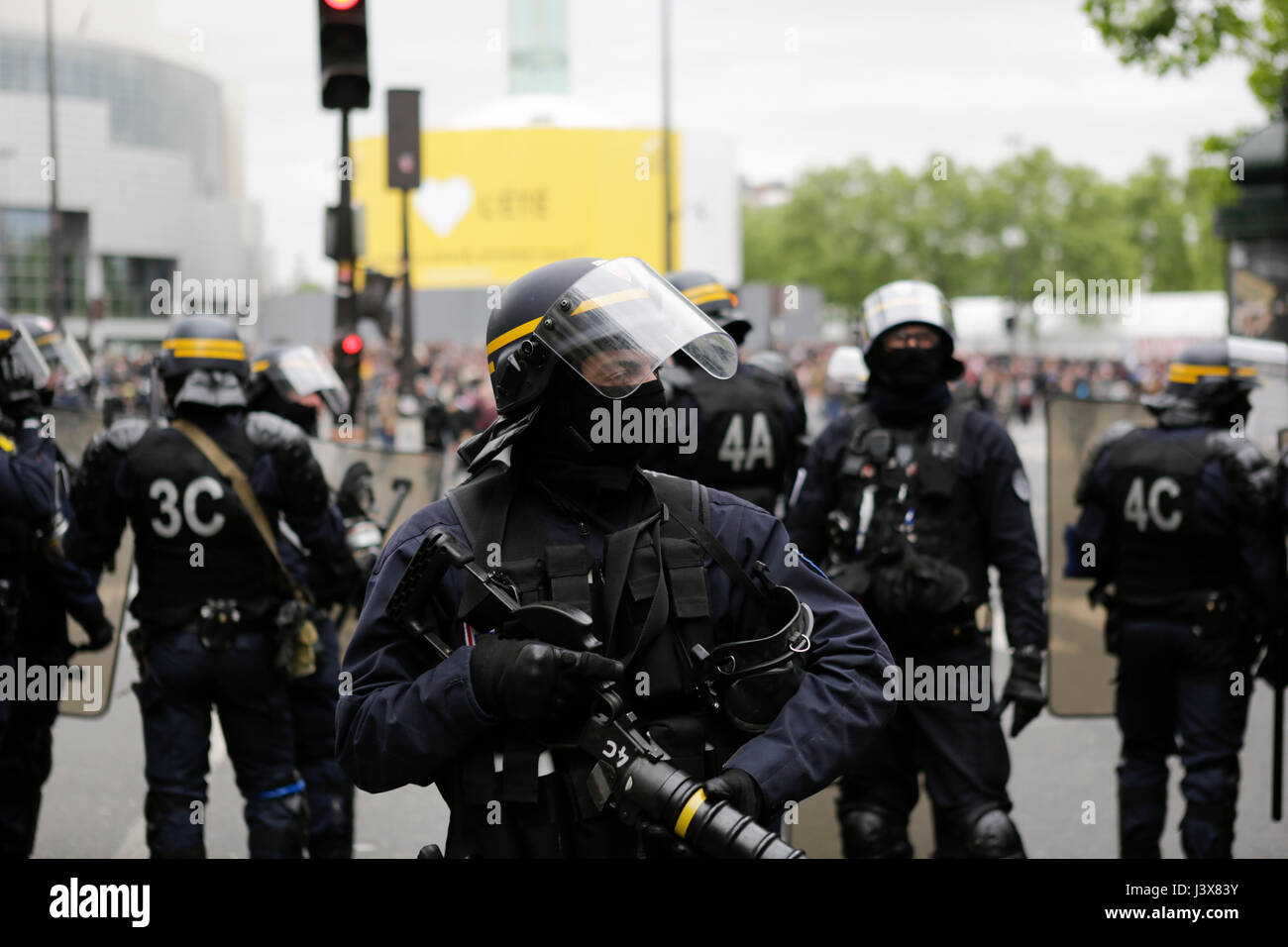 Tear gas launcher hi-res stock photography and images - Alamy