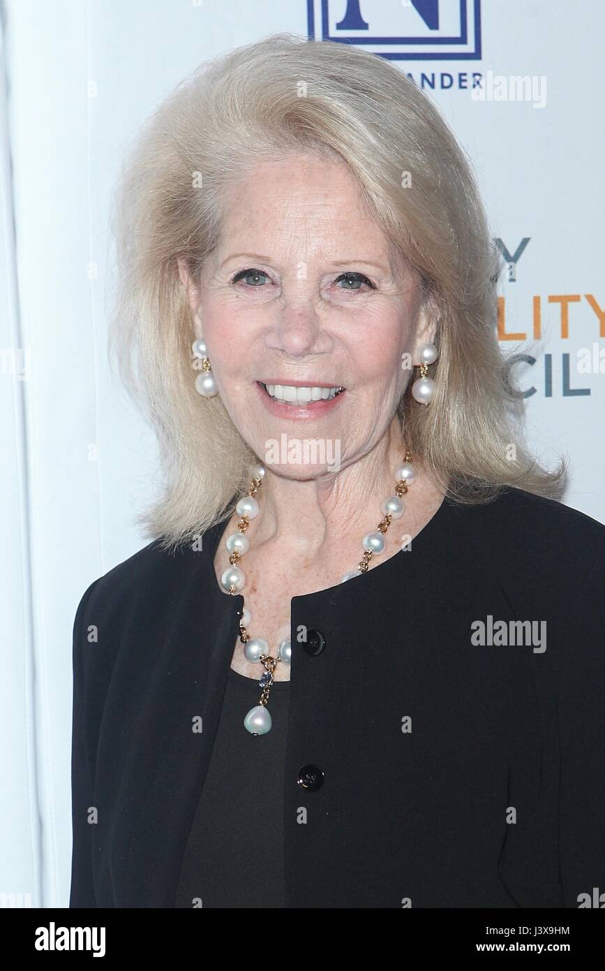New York, NY, USA. 8th May, 2017. Daryl Roth at Family Equality Council ...