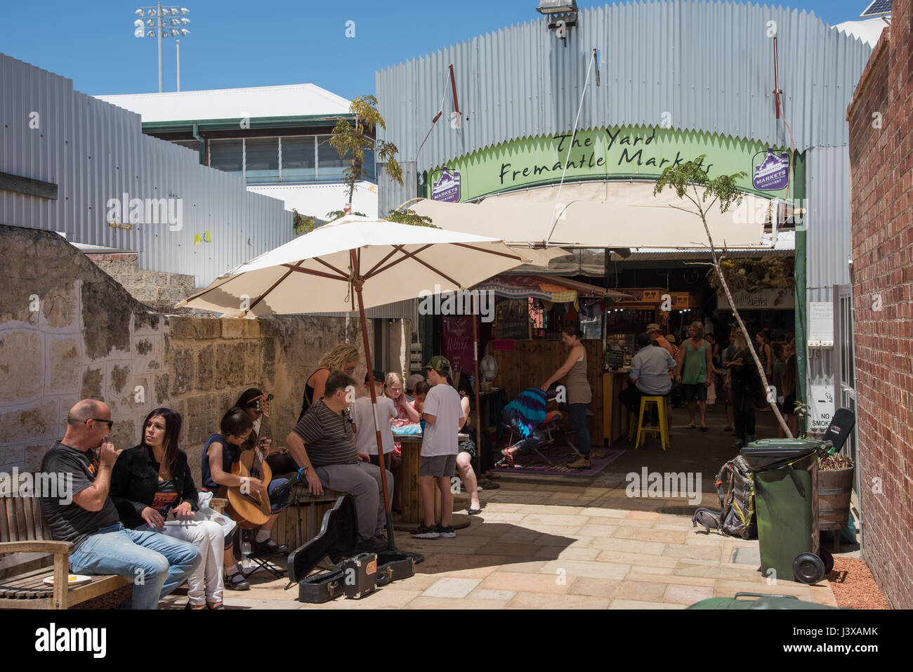 Shopping in fremantle hi-res stock photography and images - Alamy