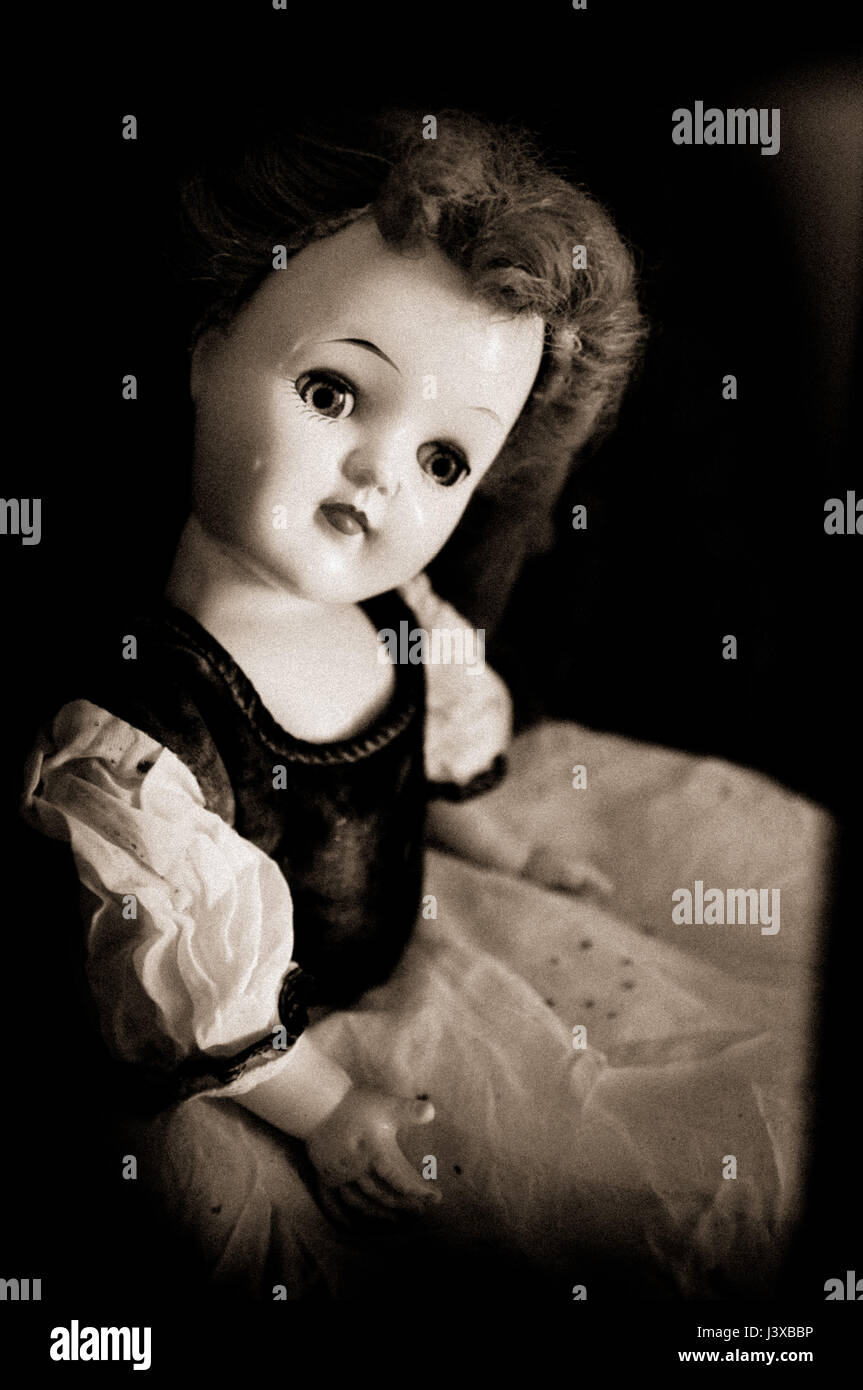 Old fashioned porcelain doll hi-res stock photography and images - Alamy