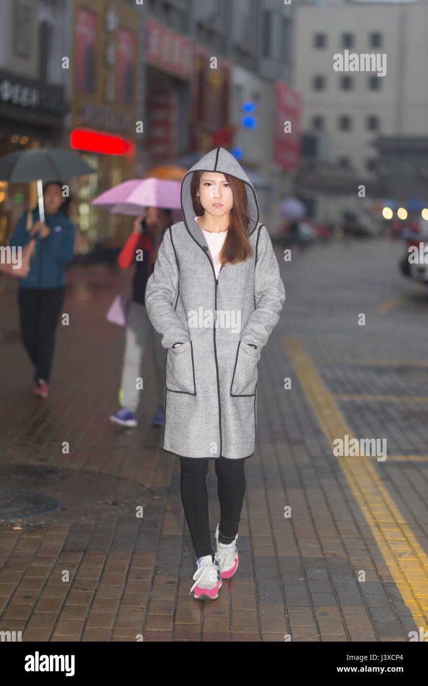 Woman street night walking hi-res stock photography and images - Alamy