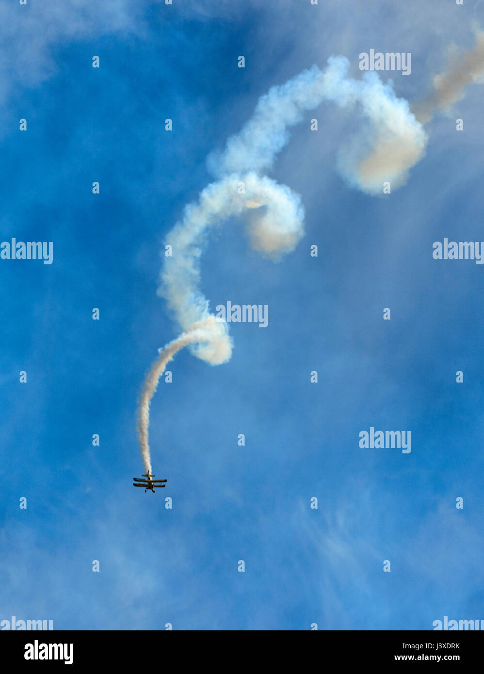 Paul Bennet's Wolf Pitts Pro performing at Wings over Illawarra 2017 ...