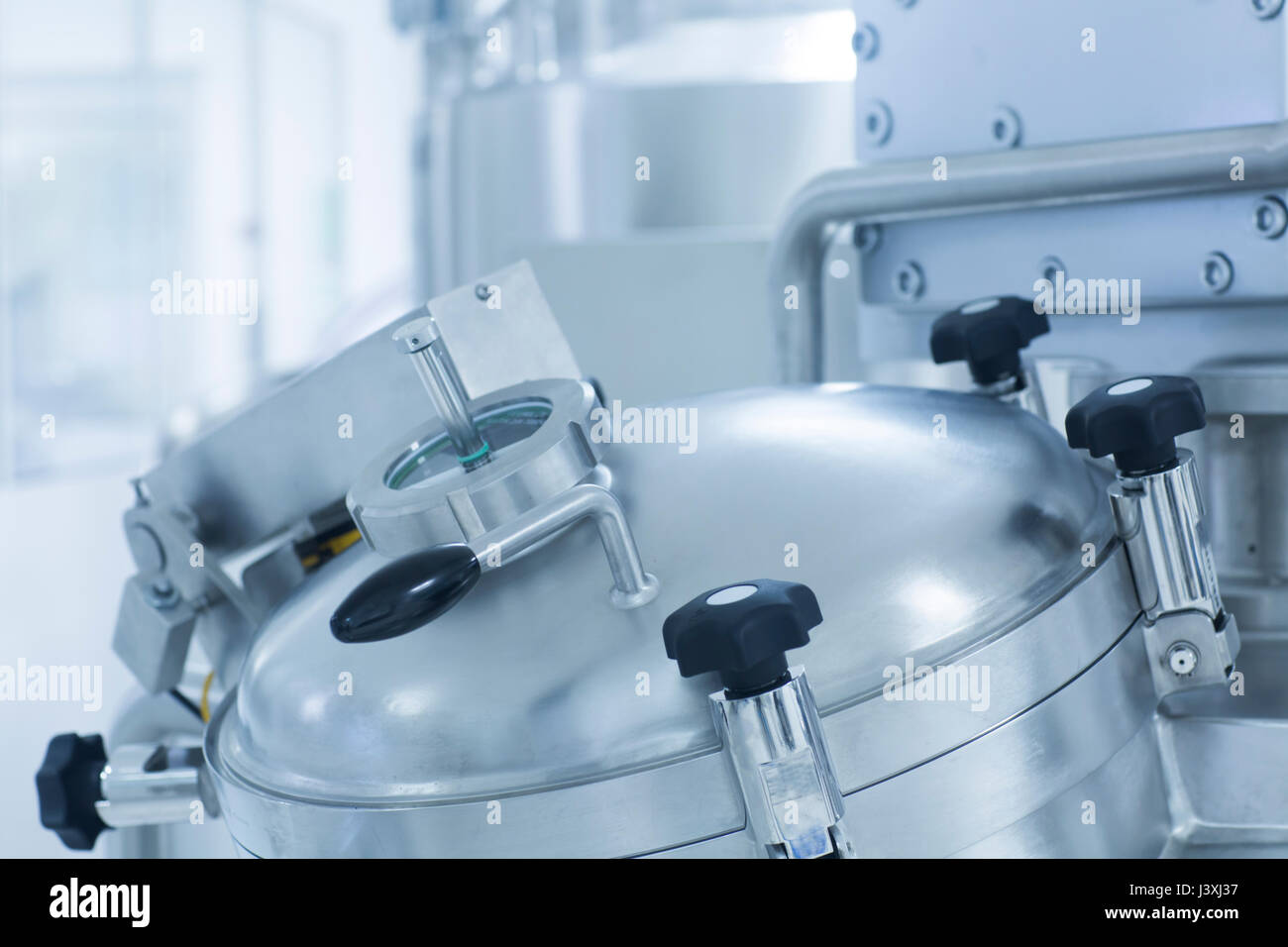 Pharmaceutical production equipment in pharmaceutical plant Stock Photo ...