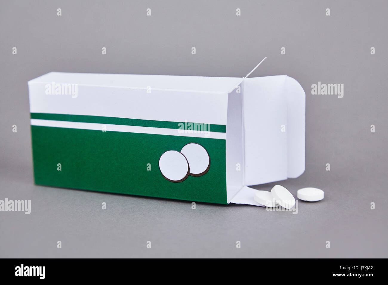 Medicine box hi-res stock photography and images - Alamy