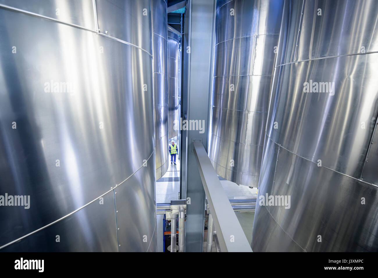 Green storage tanks hi-res stock photography and images - Alamy