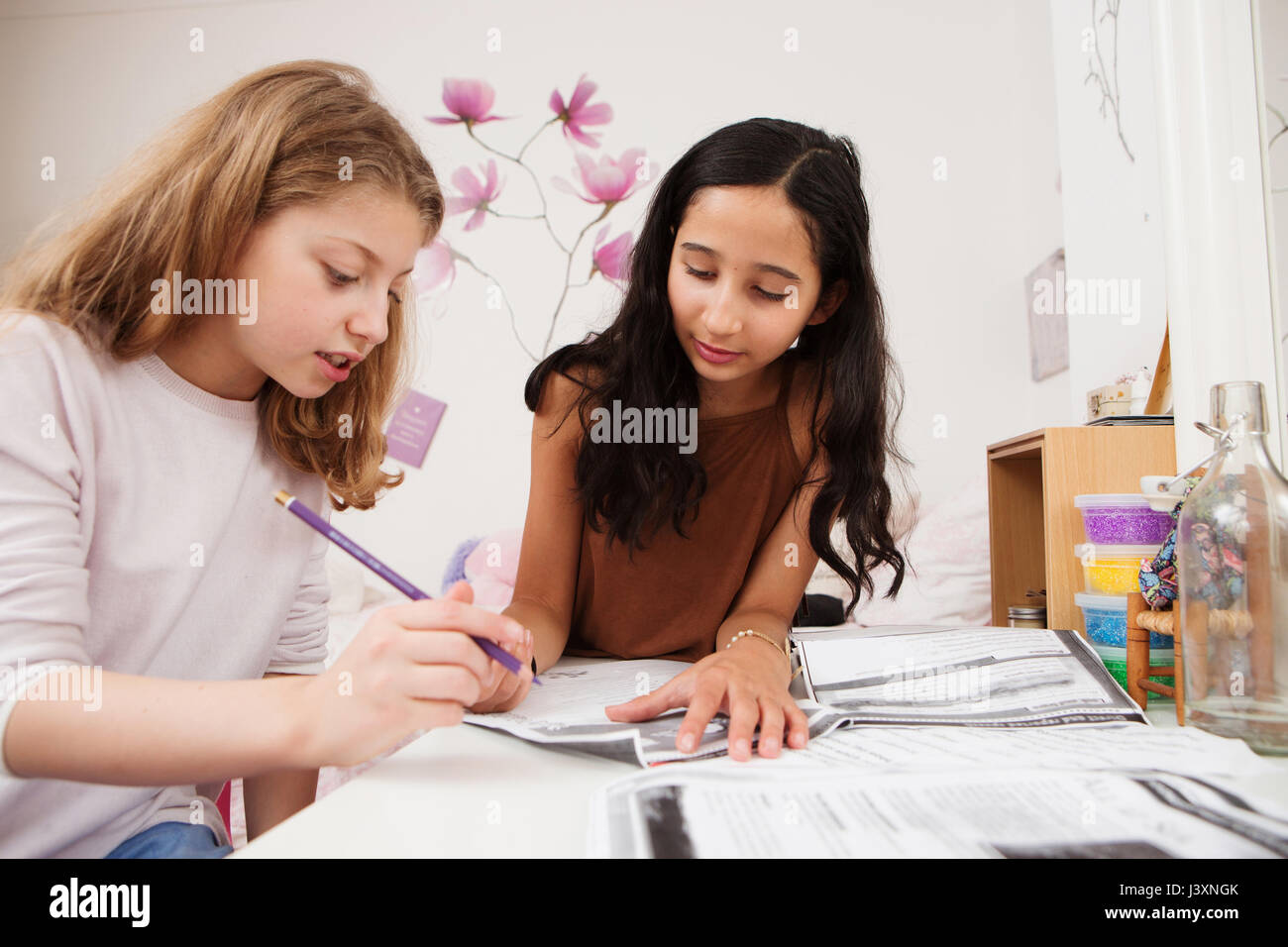 Educate girls hi-res stock photography and images - Alamy