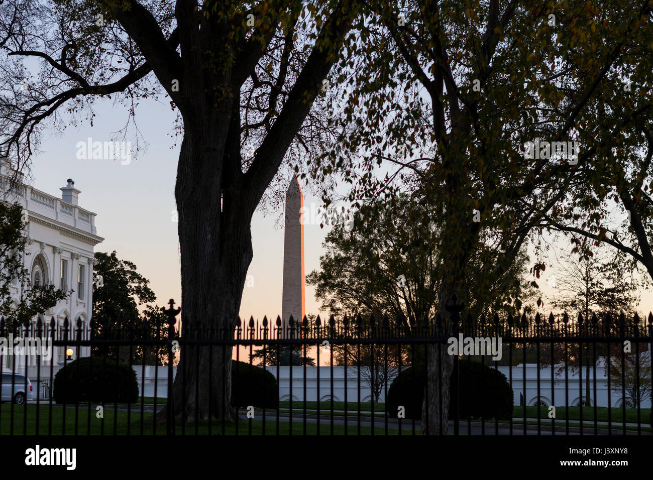 The Washington Memorial was built to commemorate George Washington ...