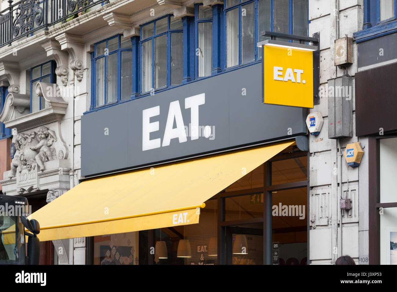 Restaurant sign uk hi-res stock photography and images - Alamy