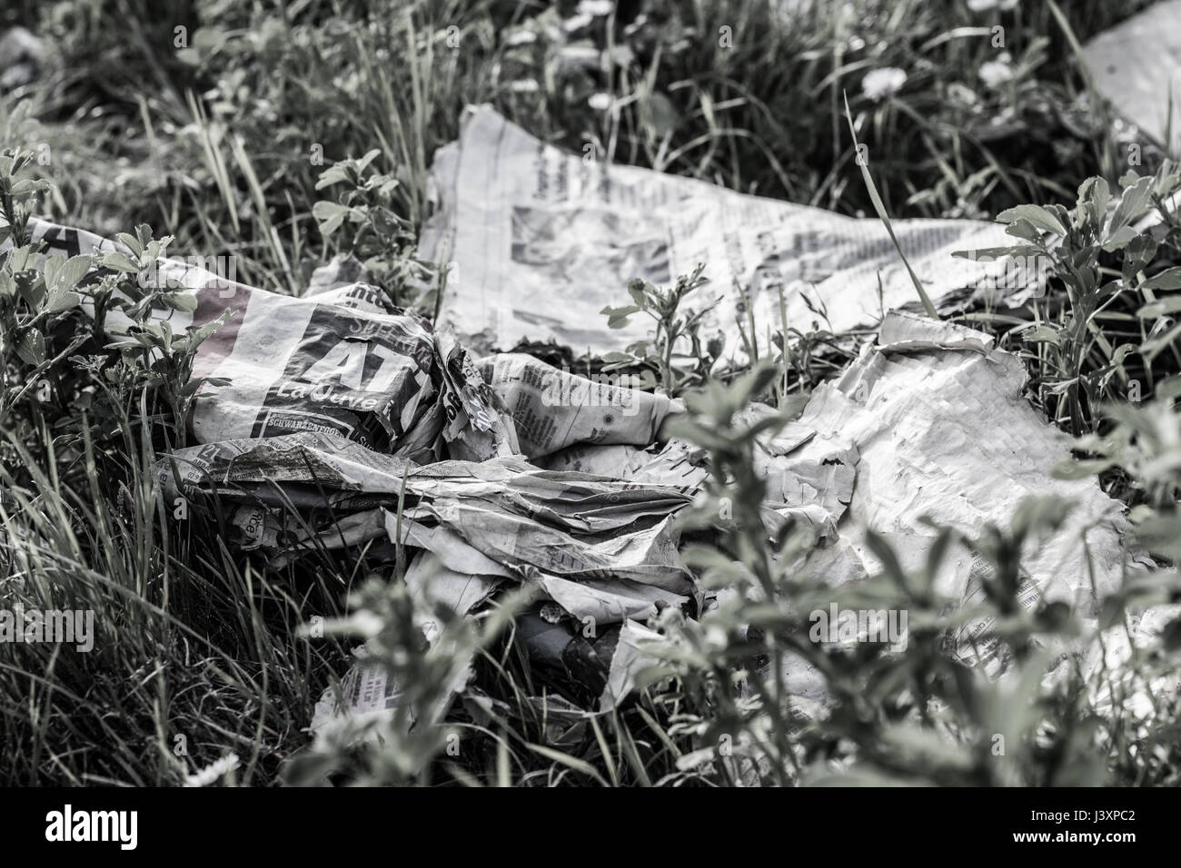 Newspaper cuttings background hi-res stock photography and images - Alamy