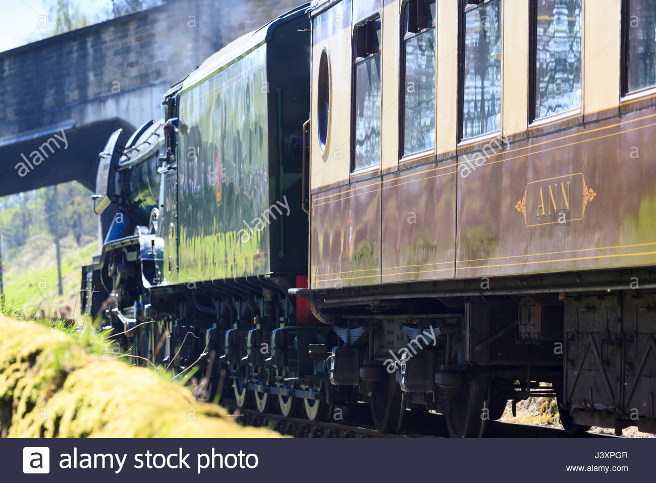 Yorkshire Pullman Stock Photos & Yorkshire Pullman Stock Images - Alamy