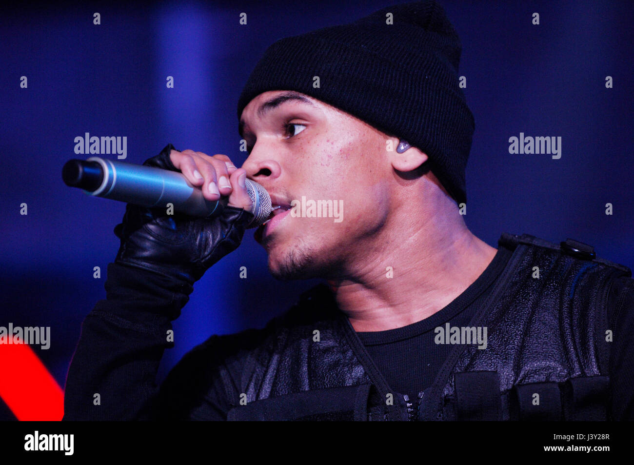 Chris brown performing live in hi-res stock photography and images - Alamy