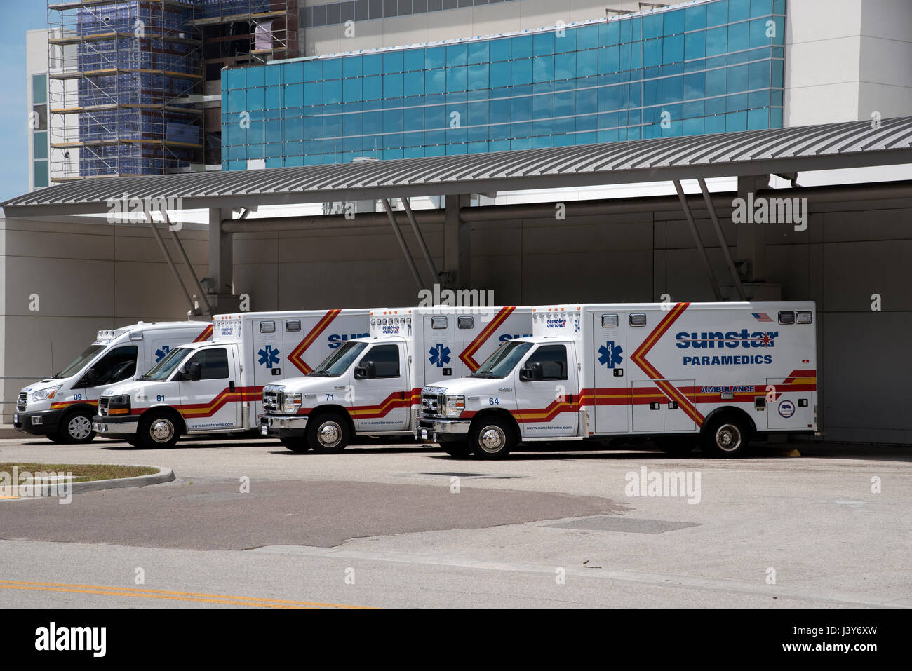 American ambulances hi-res stock photography and images - Alamy