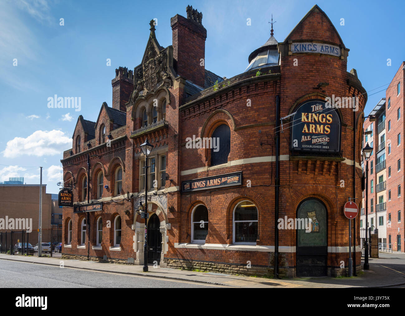 The Kings Arms pub, built in the 1870s and Grade II listed, Bloom ...