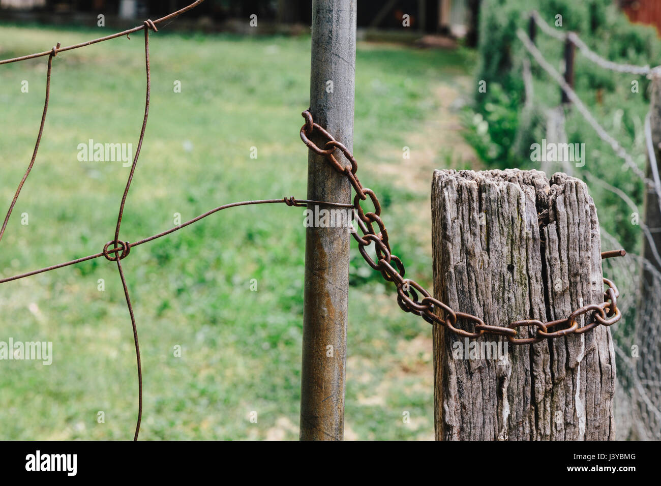 Rustic farm fencing Stock Photo - Alamy