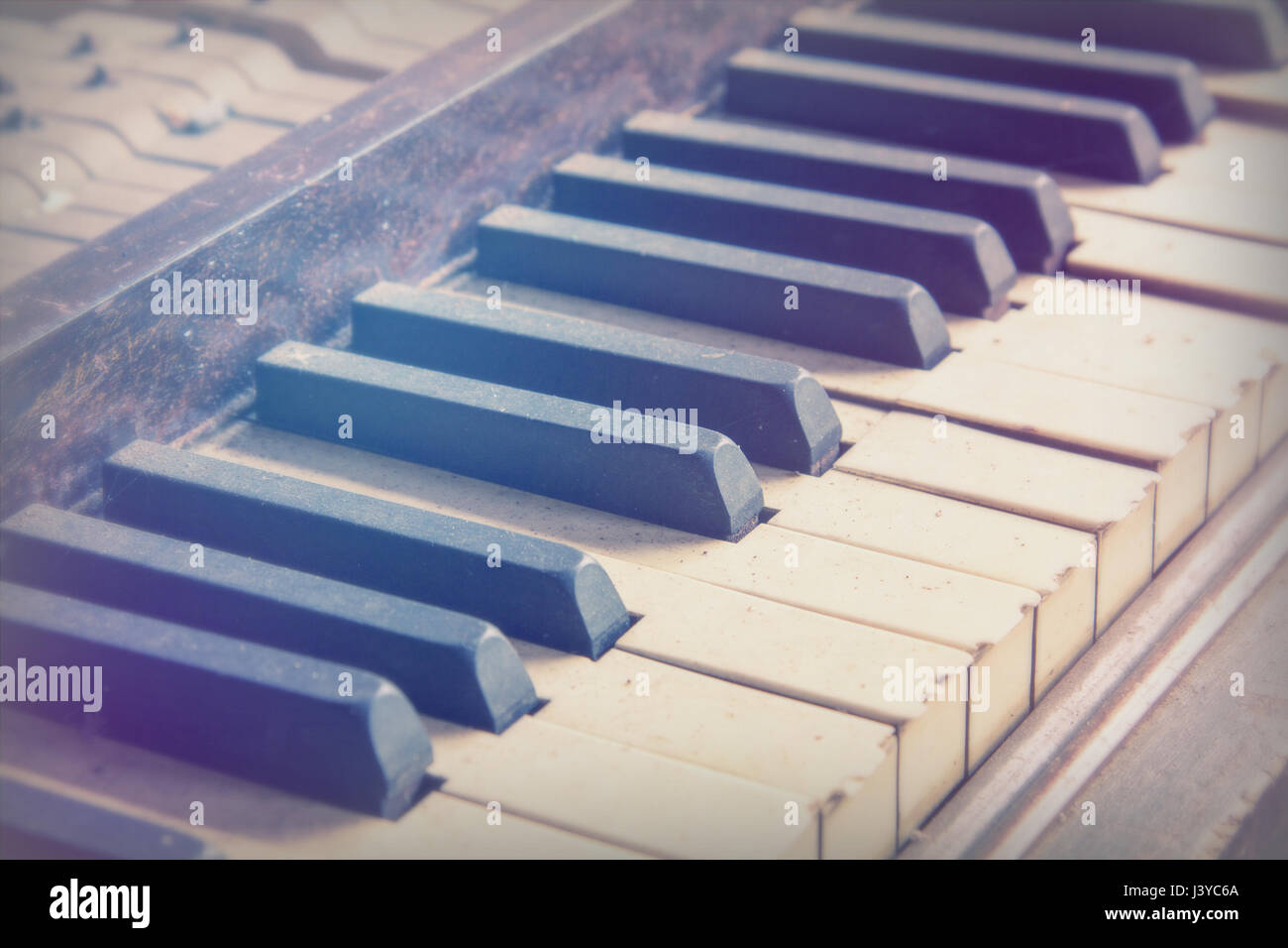 Detail old dirty piano keyboard hi-res stock photography and images - Alamy