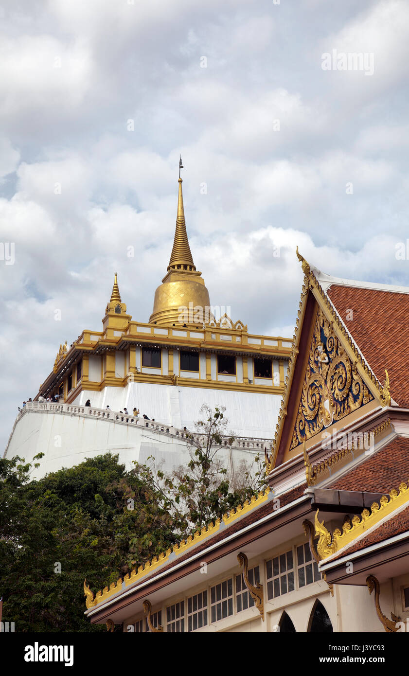 Golden Mount, Wat Saket Temple in Bangkok in Thailand Stock Photo - Alamy