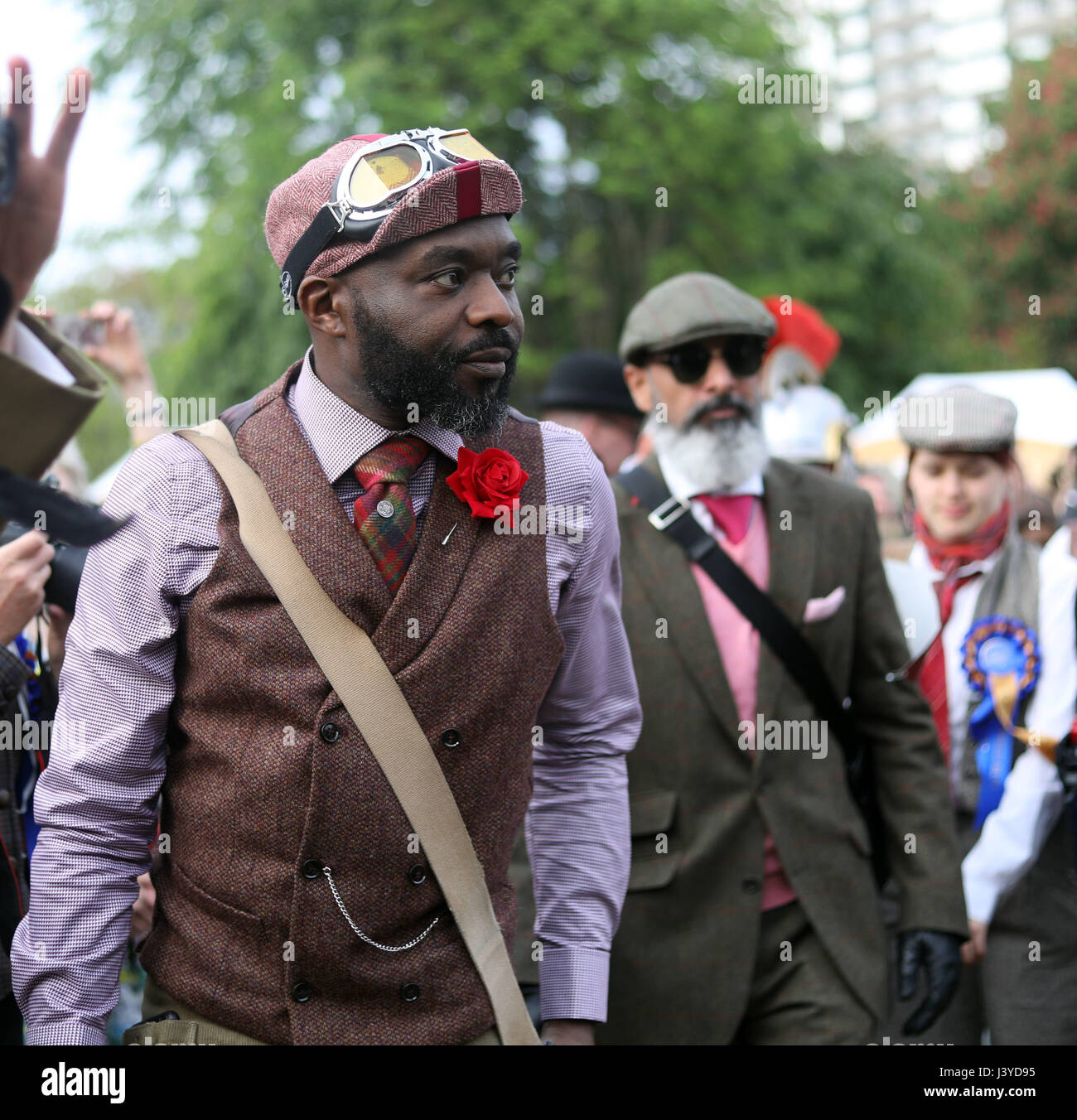 Pic shows: The Tweed Run 2017 - vintage bike rally Clerkenwell London ...
